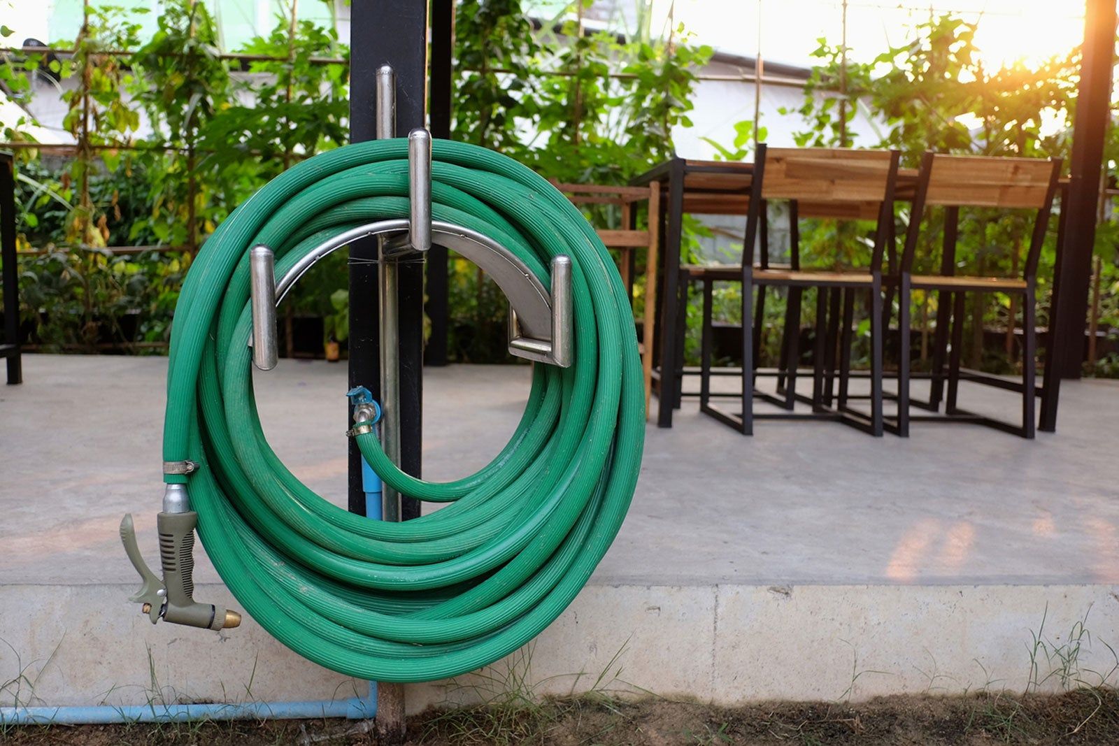 Garden Hose Maintenance: How To Care For A Garden Hose | Gardening Know How