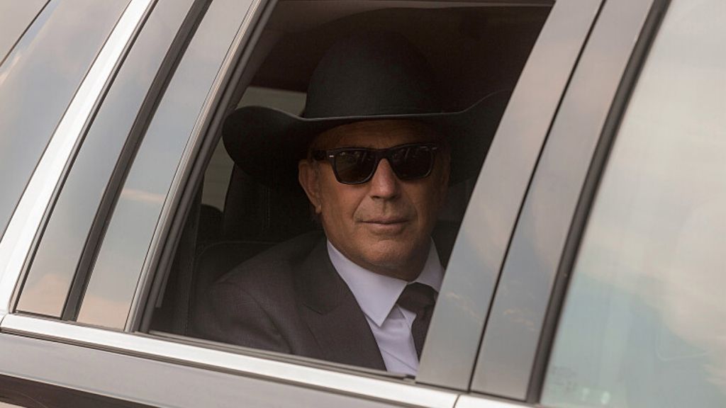 Yellowstone's Graveyard Scene In Episode 506 Raised Some Major ...