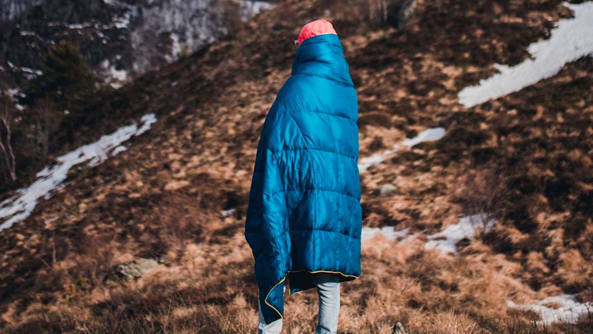 How to repair a sleeping bag: patching holes and fixing zips | Advnture