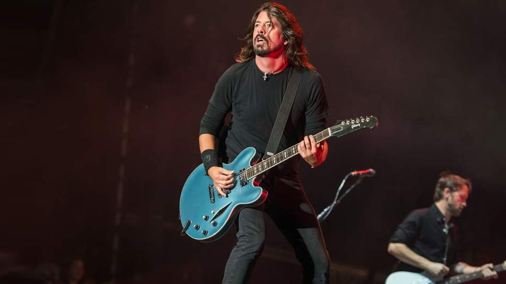 Dave Grohl's guitars: the 6-strings behind the Foo Fighters | Guitar World