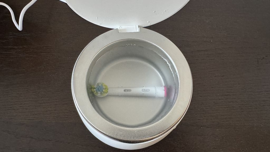 Sonic Spa Pro review: I tried cleaning my toothbrushes in a sonic bath ...