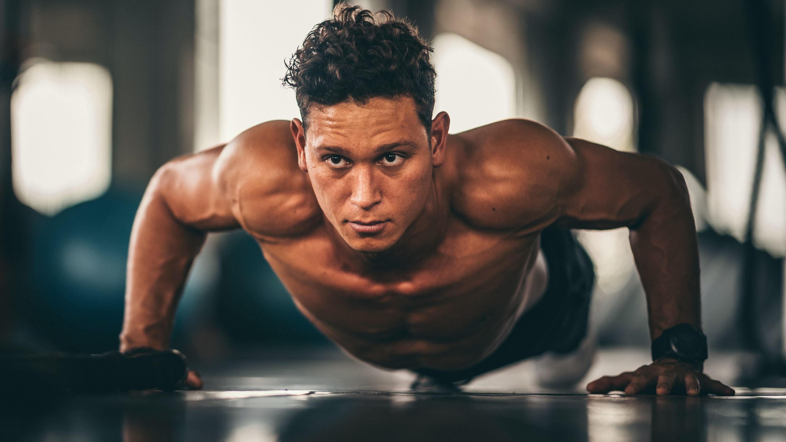 Forget the gym — all you need is 10 moves and 20 minutes to build ...