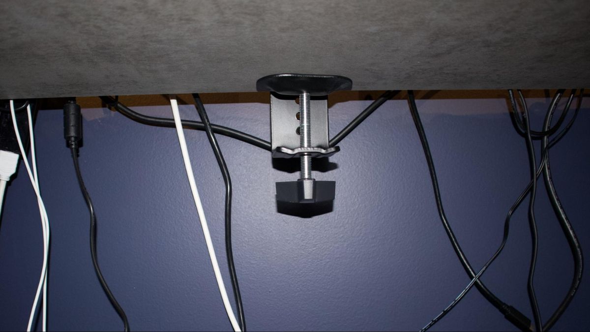 How to Install a Desk or Wall Mount for Your Monitor | Tom's Hardware