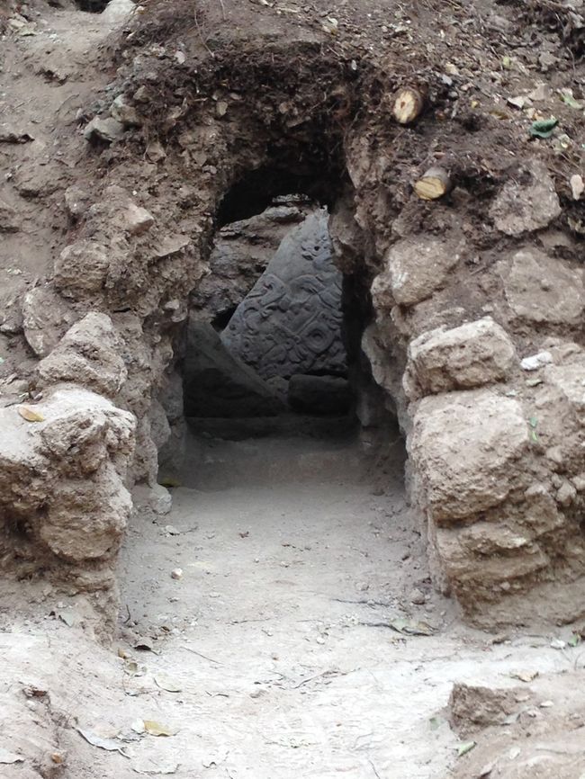 Ancient Mayan Tablet Found in Jungle Temple | Live Science
