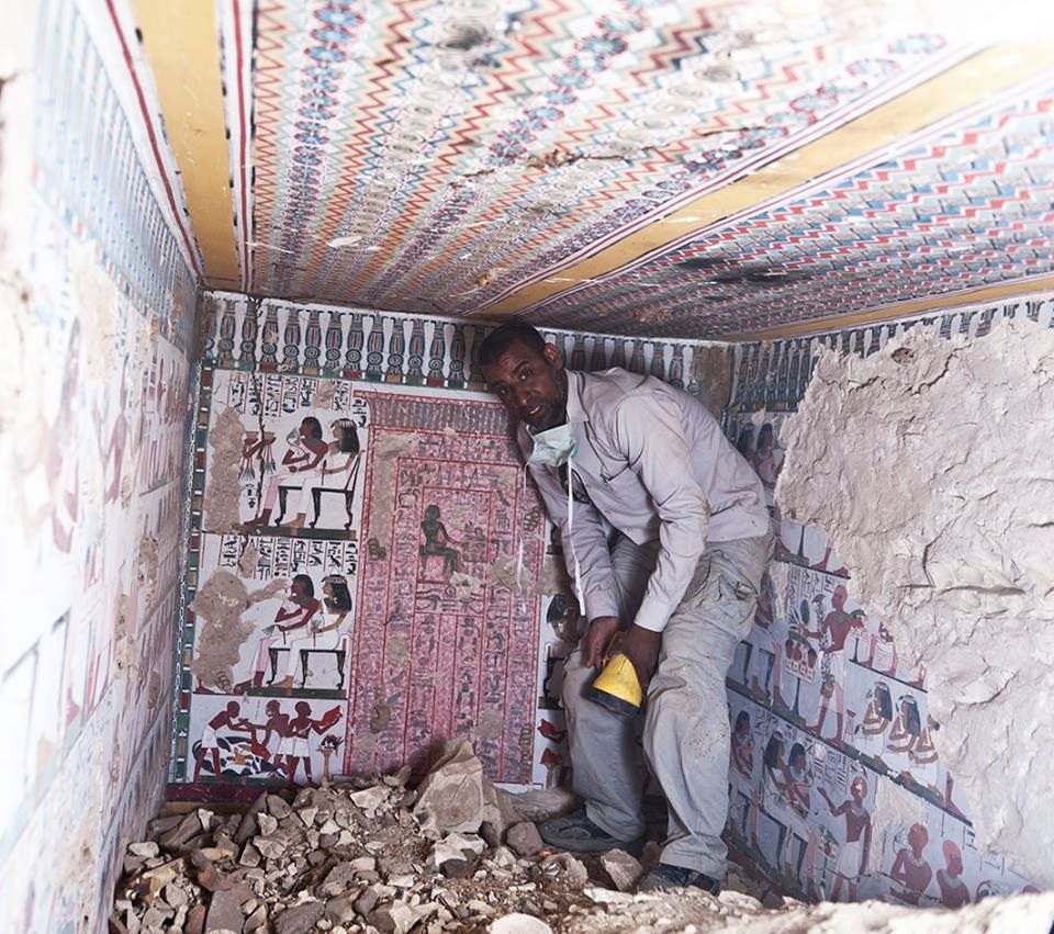 Photos: Newfound Egyptian tomb has colorful murals of man and wife ...