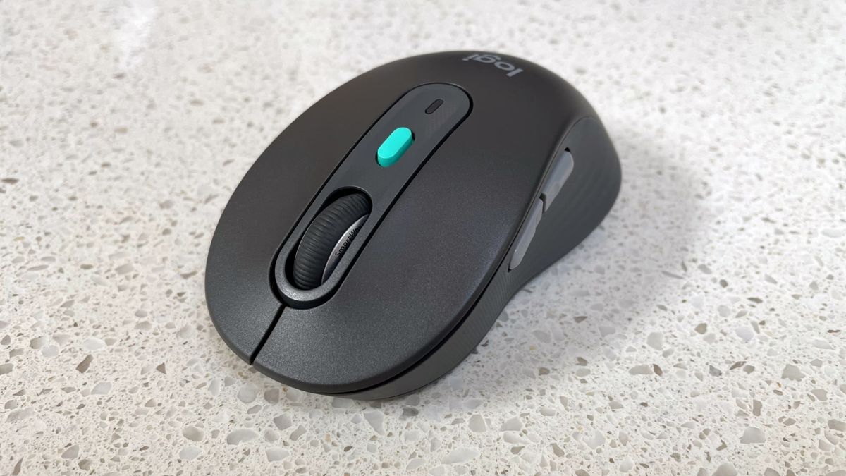 Logitech Signature AI Edition M750: ChatGPT is a tap away | iMore