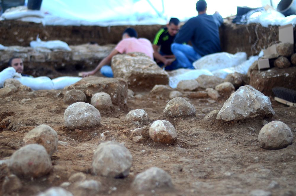 Photos: Evidence of Ancient Roman Battle Found in Jerusalem | Live Science