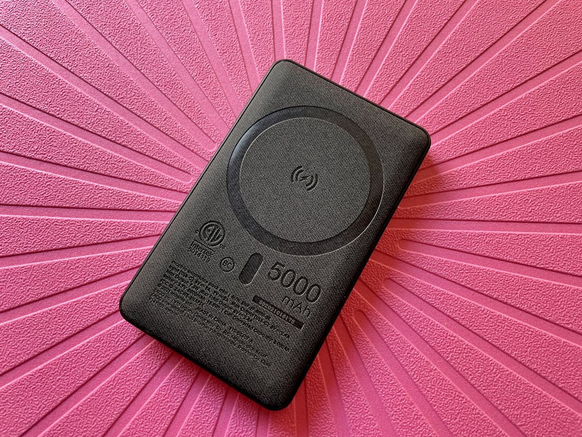 Mophie Snap Plus Juice Pack Mini review: Slim, magnetic charging | iMore