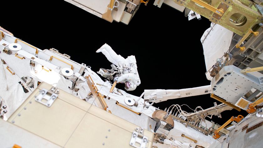 The Spacewalks of Expedition 59 in Photos | Space
