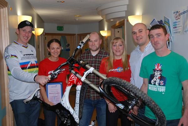 Downhill World Champion Peat raises £15,000 for cancer charity ...