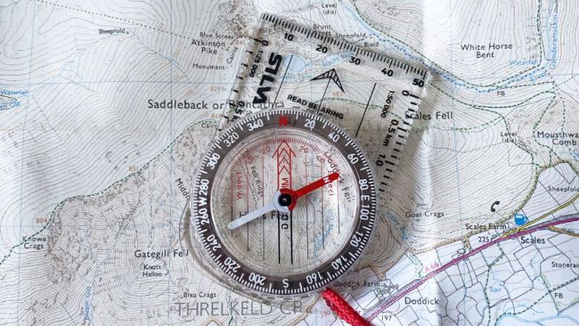 Types of compass: how to choose the right navigational tool | Advnture