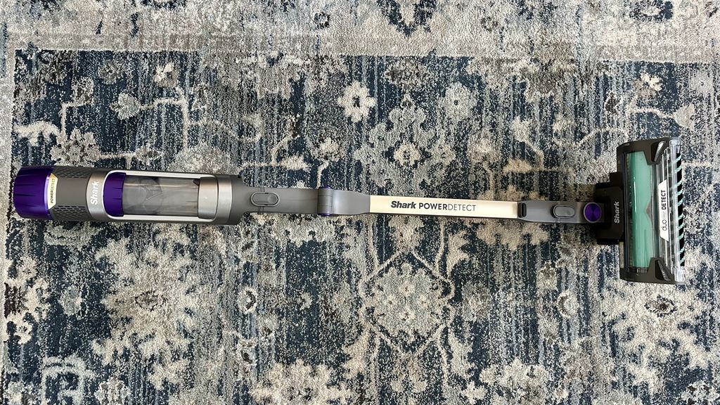 Shark IP3251 PowerDetect Cordless Stick Vacuum review | Top Ten Reviews