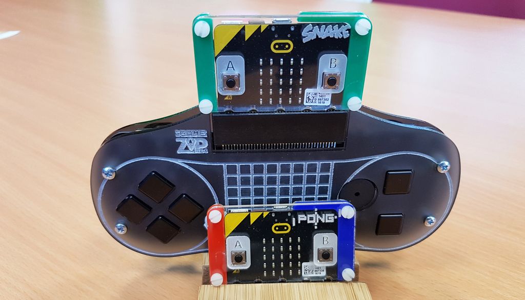 Build and code a retro handheld games console with this BBC Micro Bit ...