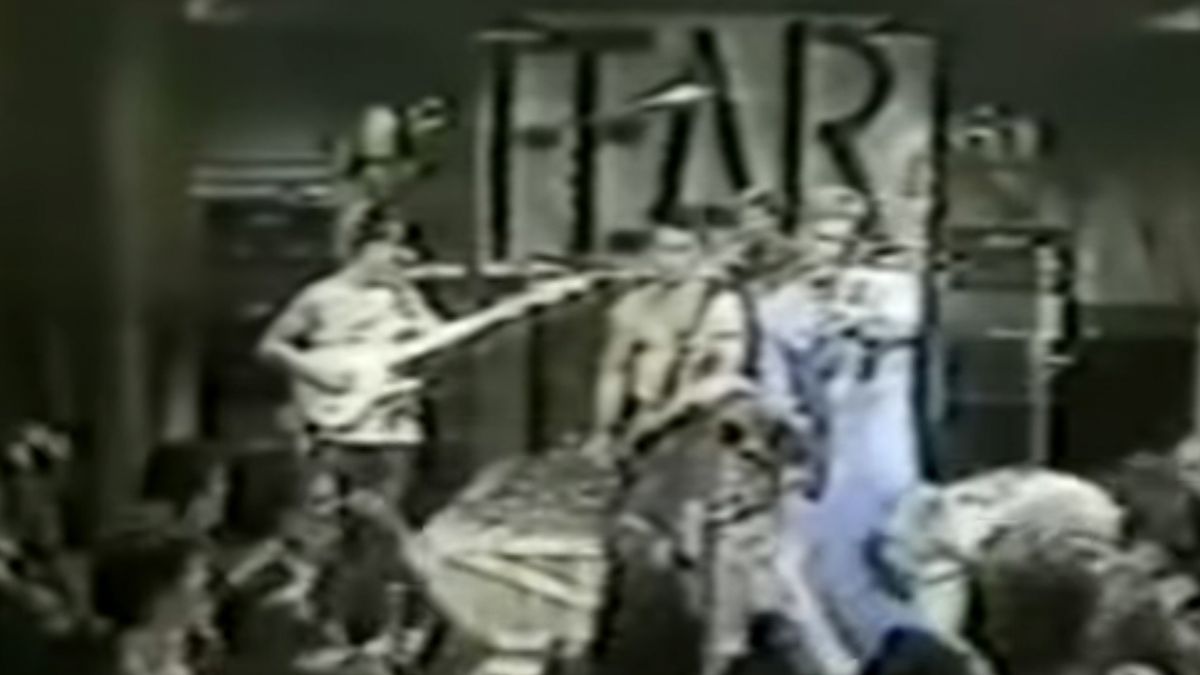 32 Of The Most Memorable Musical Guests In SNL History | Cinemablend