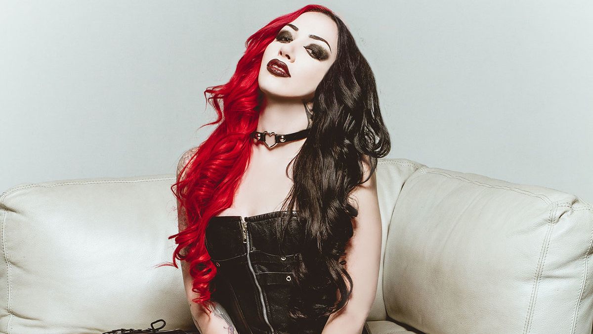 Famous Firsts: Ash Costello on loving No Doubt and playing to rednecks ...