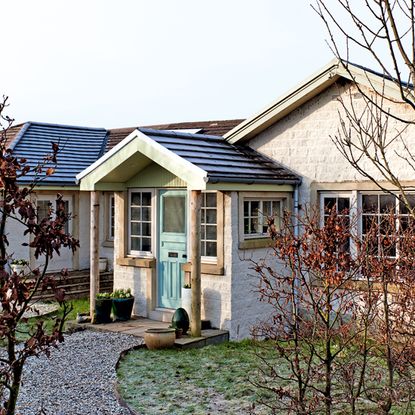 Step inside this beautifully renovated Stirlingshire new-build | Ideal Home