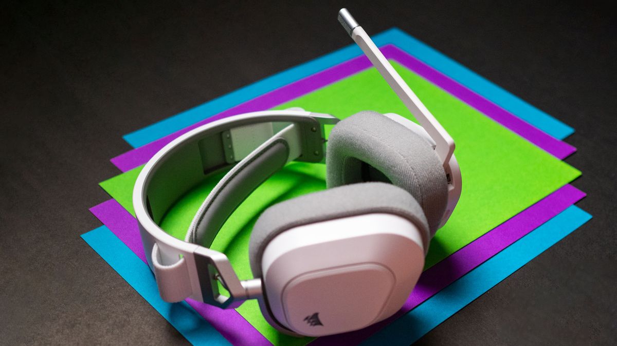 Corsair HS80 Max review: A terrific gaming headset with amazing battery ...