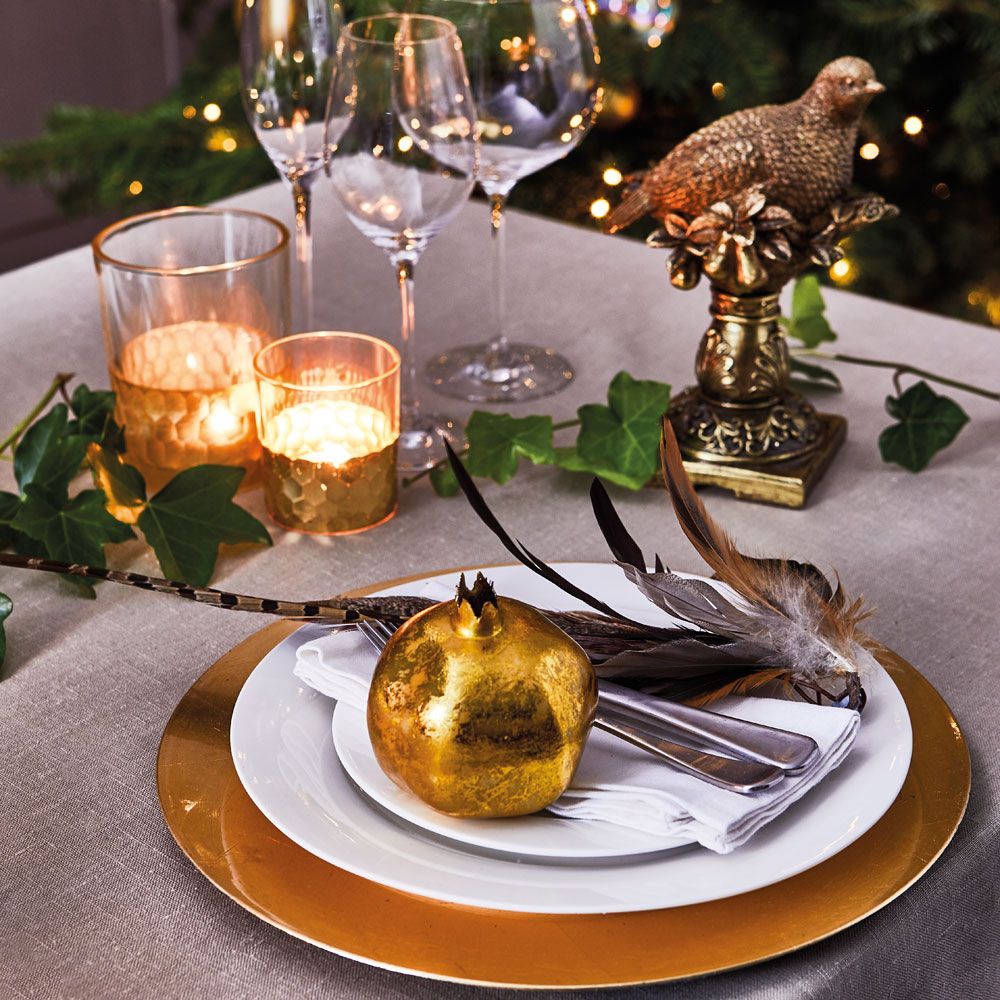 Christmas place settings to take your festive table to the next level ...