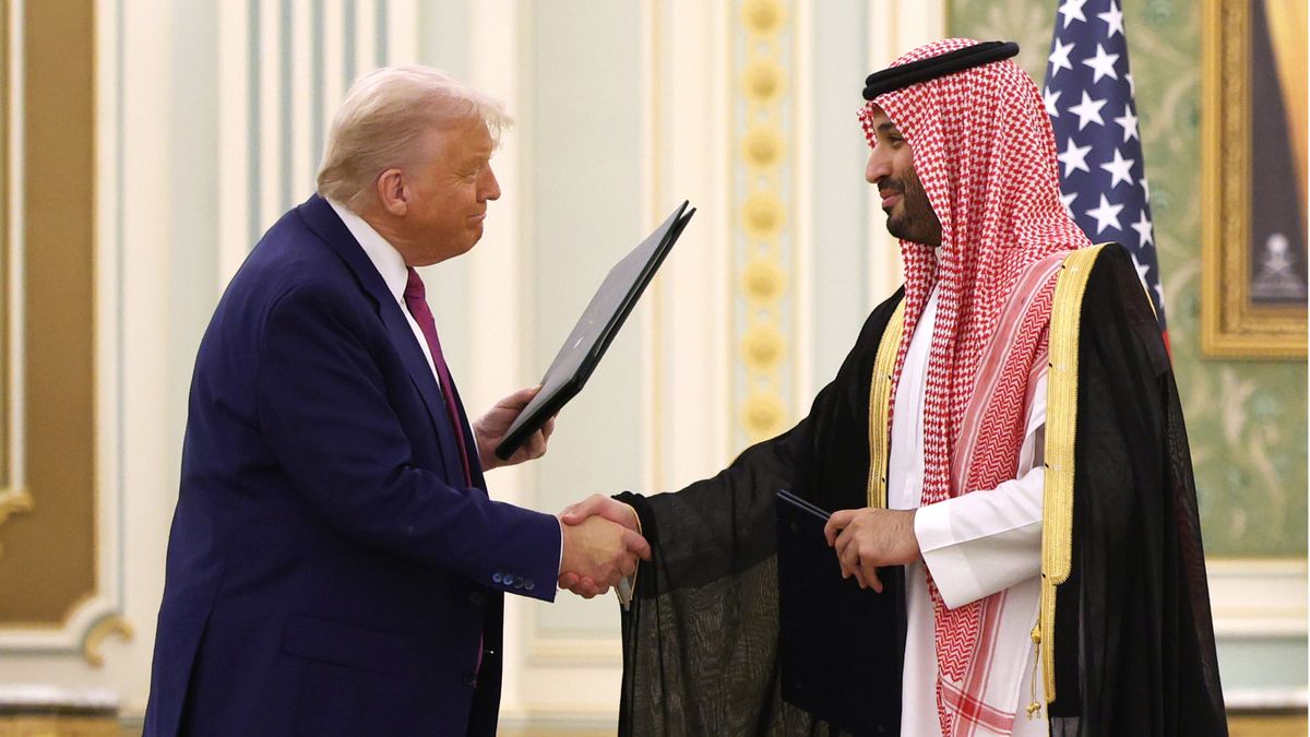 Trump defends $400M jet gift on Mideast tour | The Week