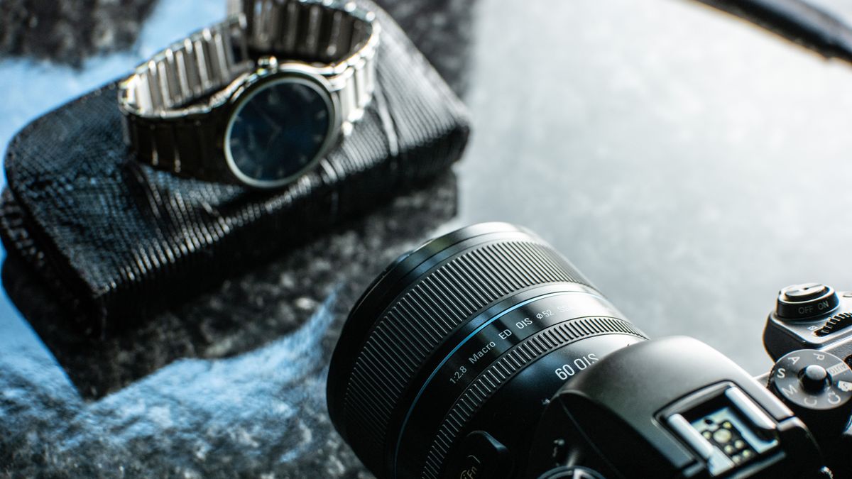 Give your product photography some sparkle! Try this easy lighting ...