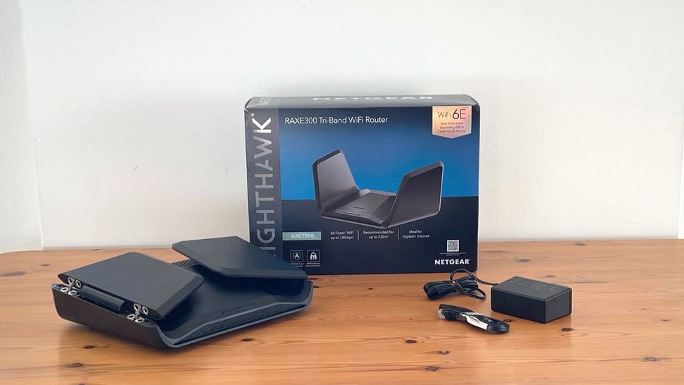 Netgear Nighthawk RAXE300 review: a state-of-the-art Wi-Fi 6E router ...