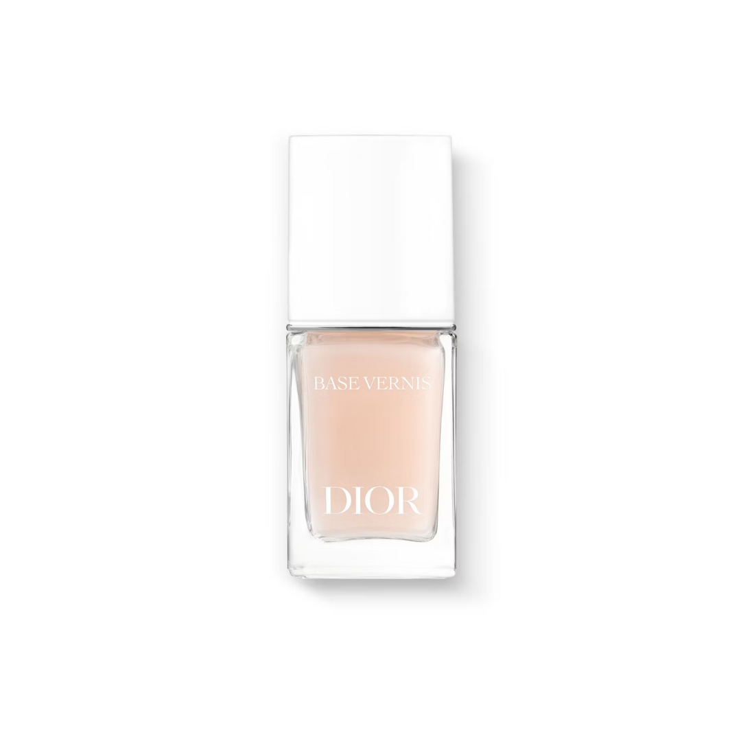 Almond Nails—The Shape That's Elongating, Chic And Practical | Marie ...