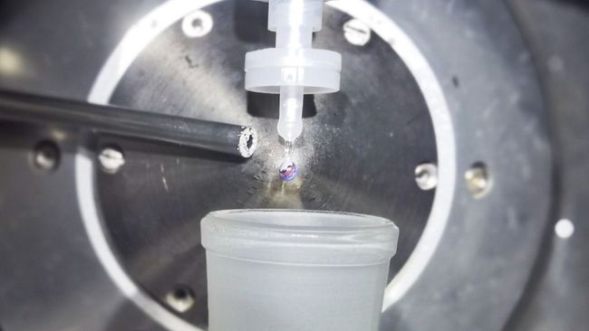 Scientists transform water into shiny, golden metal | Live Science