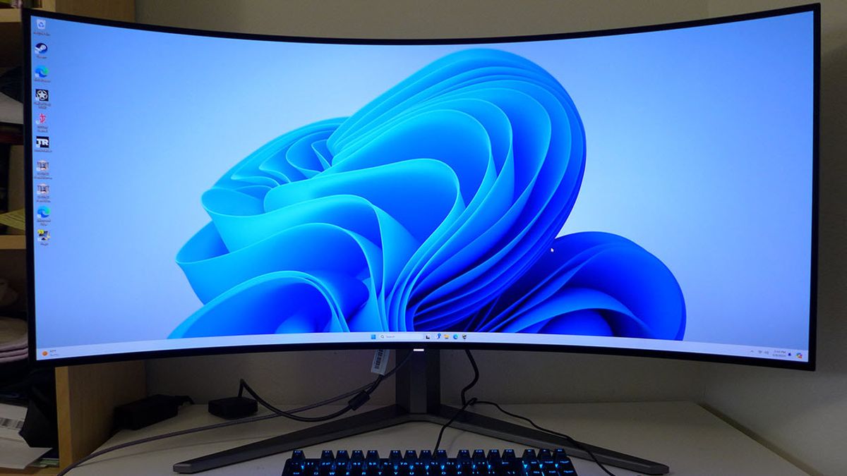 AOC Agon Pro AG456UCZD 45-inch ultra-wide OLED gaming monitor review ...