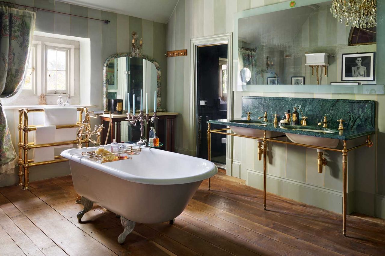Peek inside Kate Moss’s bathroom
