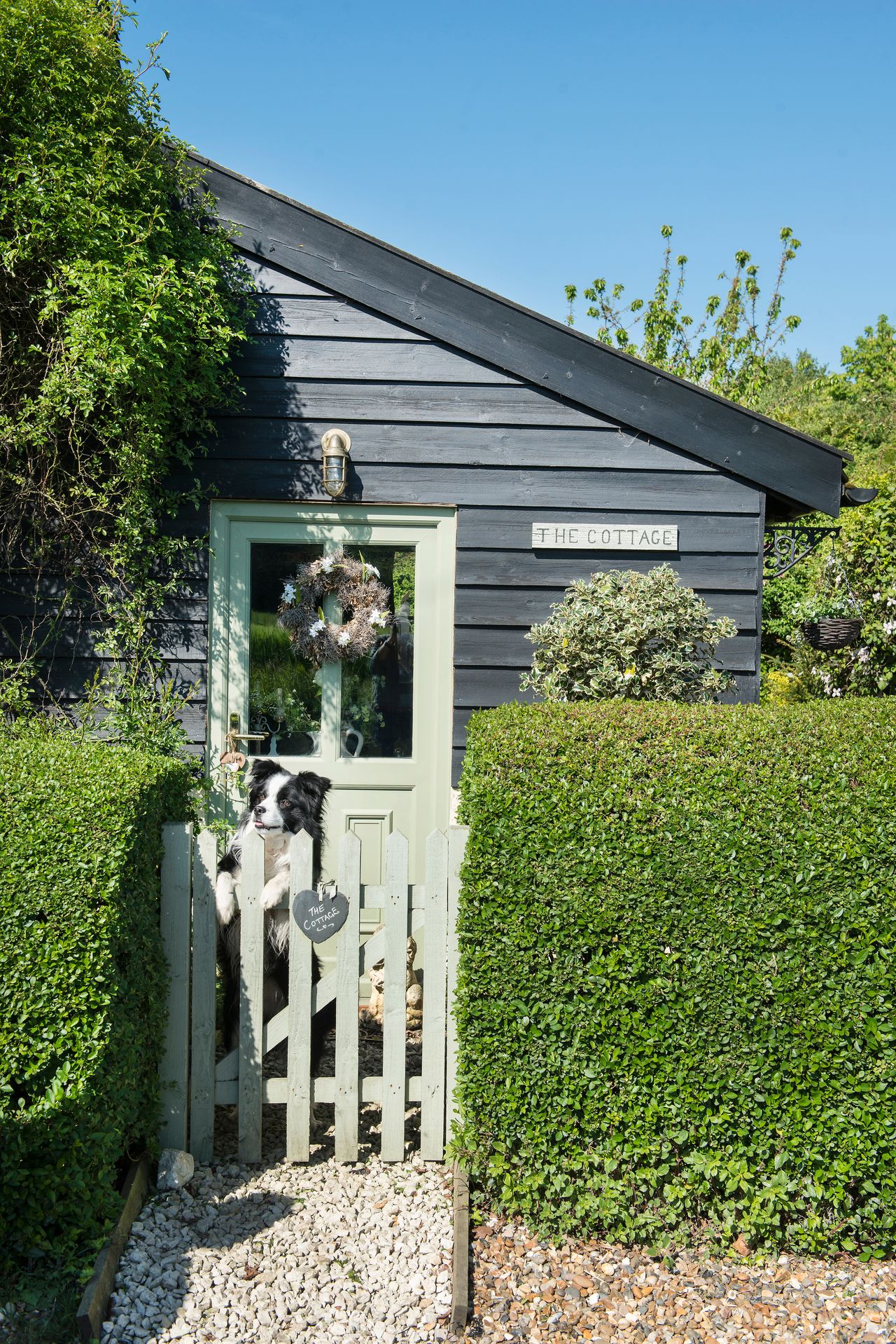 Real home: centuries old cottage full of vintage finds and timeless ...