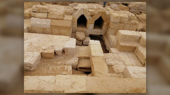 Ancient mummy portraits and rare Isis-Aphrodite idol discovered in ...