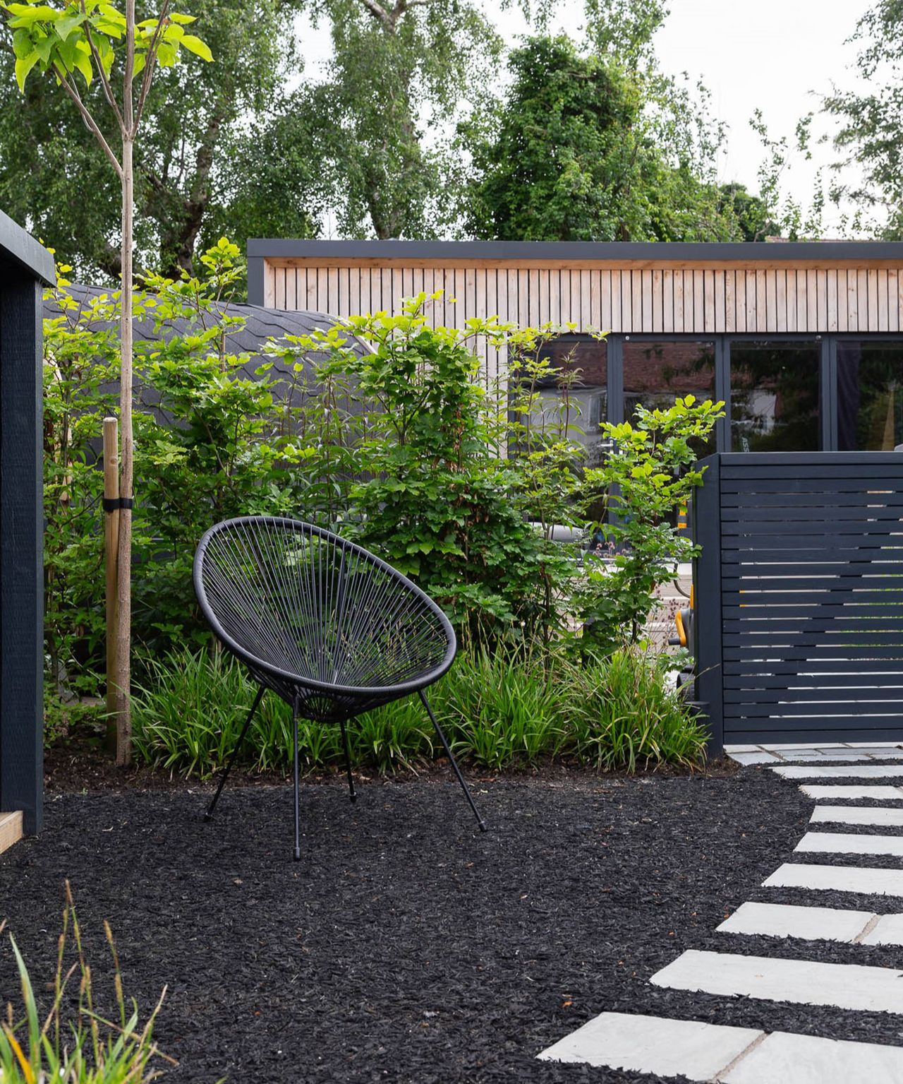 How to simplify a garden: 7 ways to create an easier outdoor space ...