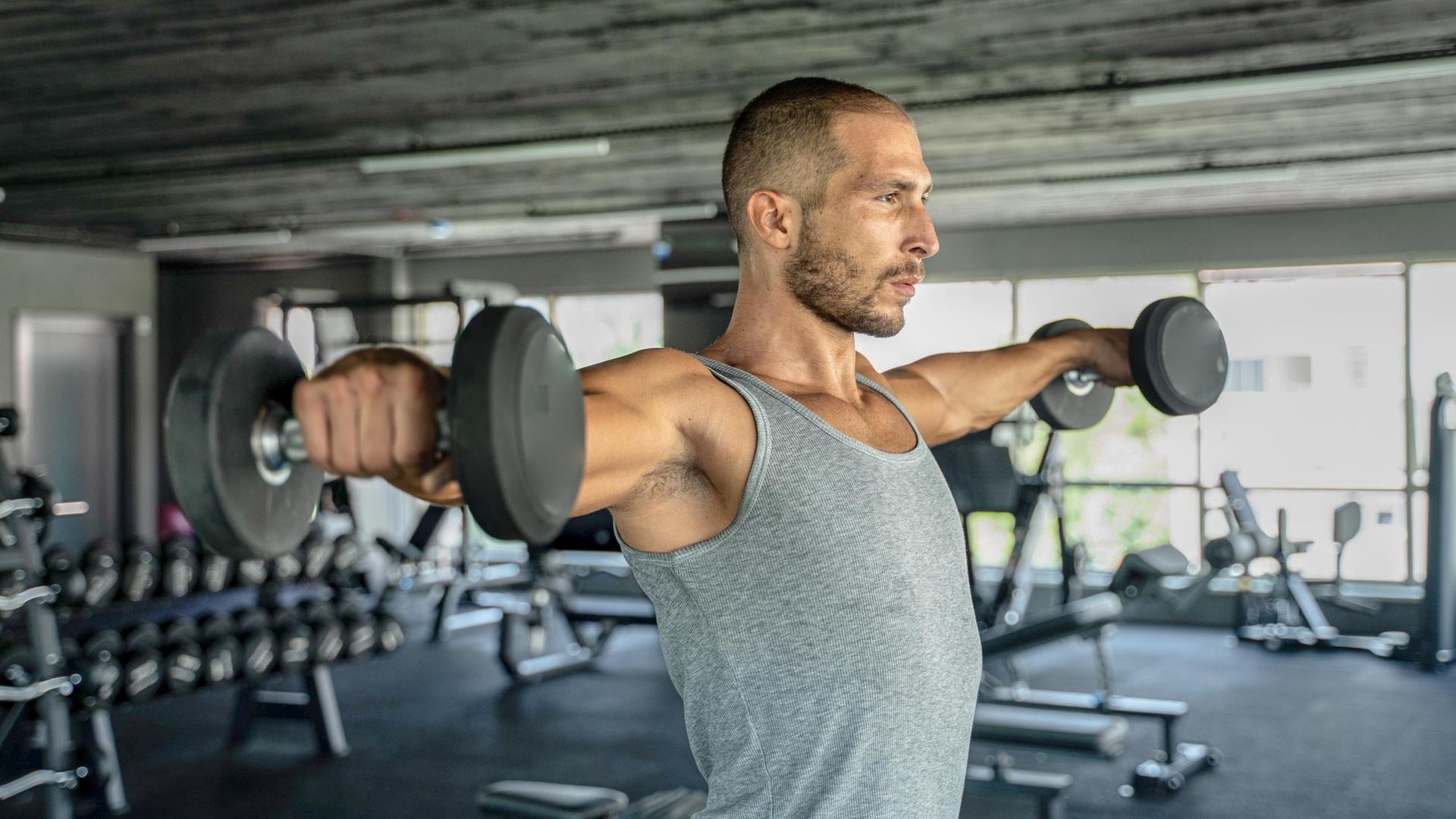 I did 30 lateral raises every day for 2 weeks — here's the results ...