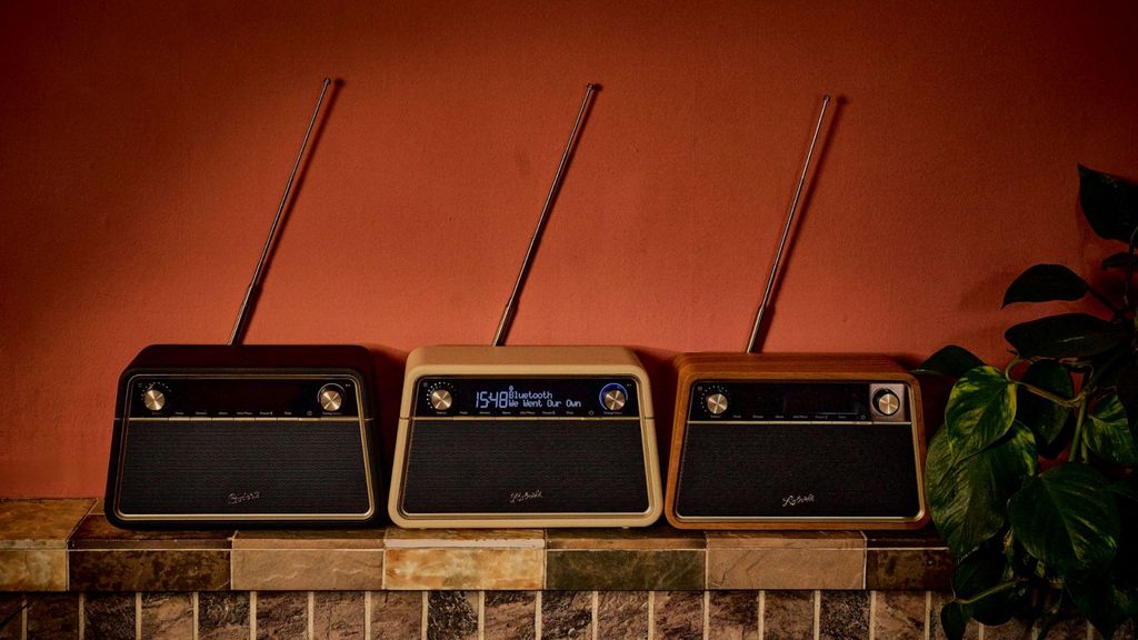 Roberts continues its retro vibe with the Reva DAB+ radio and Bluetooth ...