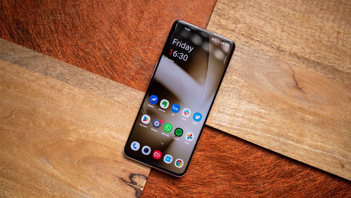 OnePlus 11 gets its first OxygenOS 14 beta in the US and India ...