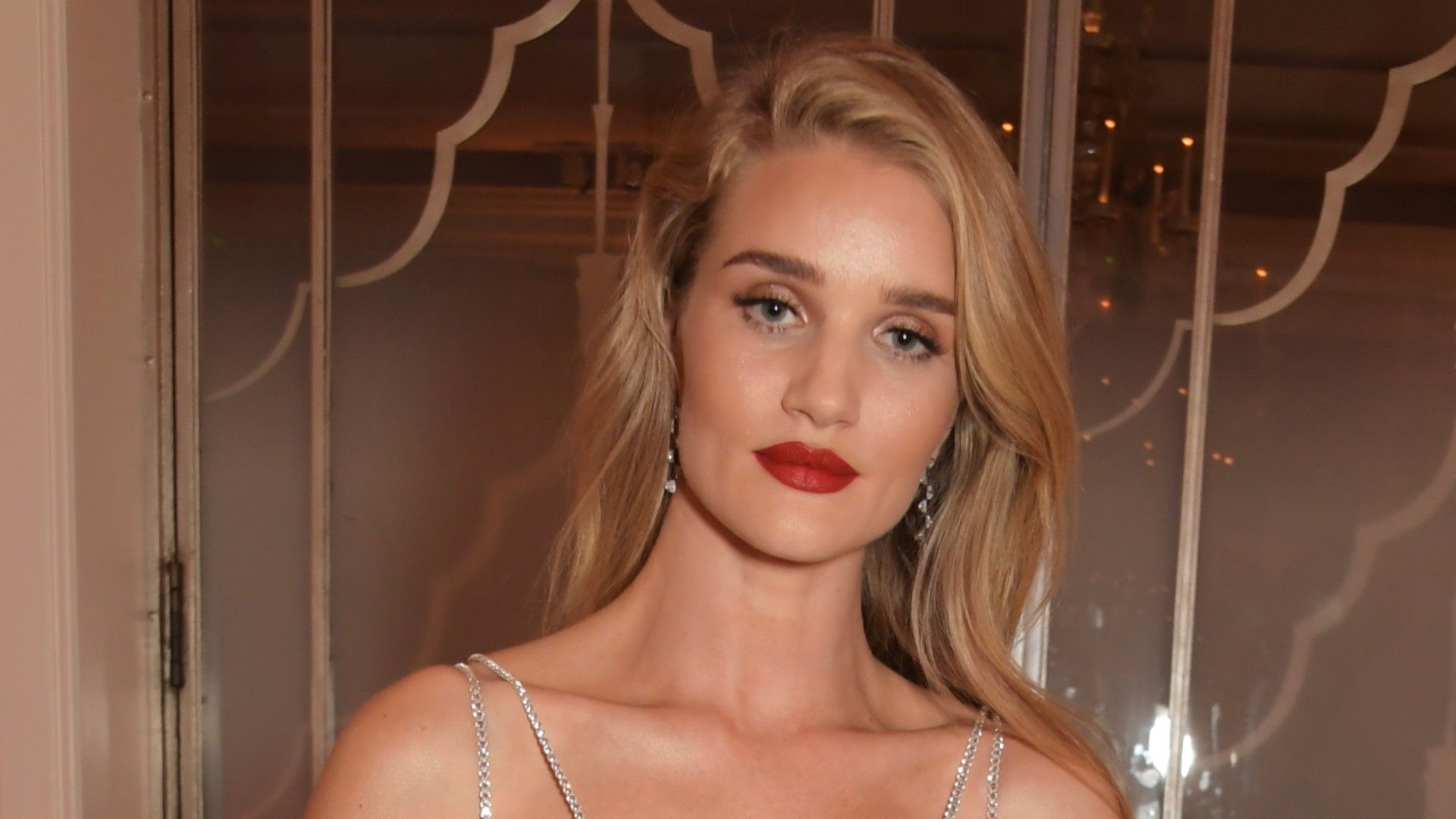 The best hairstyles for long faces, according to hair experts | GoodtoKnow