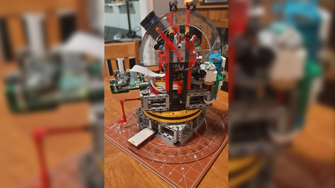 Raspberry Pi Lego Robot Aims To Find Stars in the Sky | Tom's Hardware