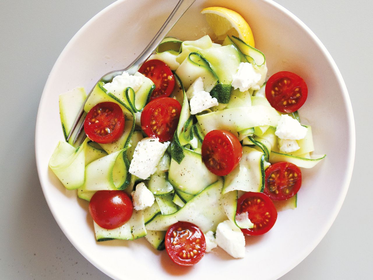 Dining al desko? Here's 3 recipes you can make in the office kitchen ...