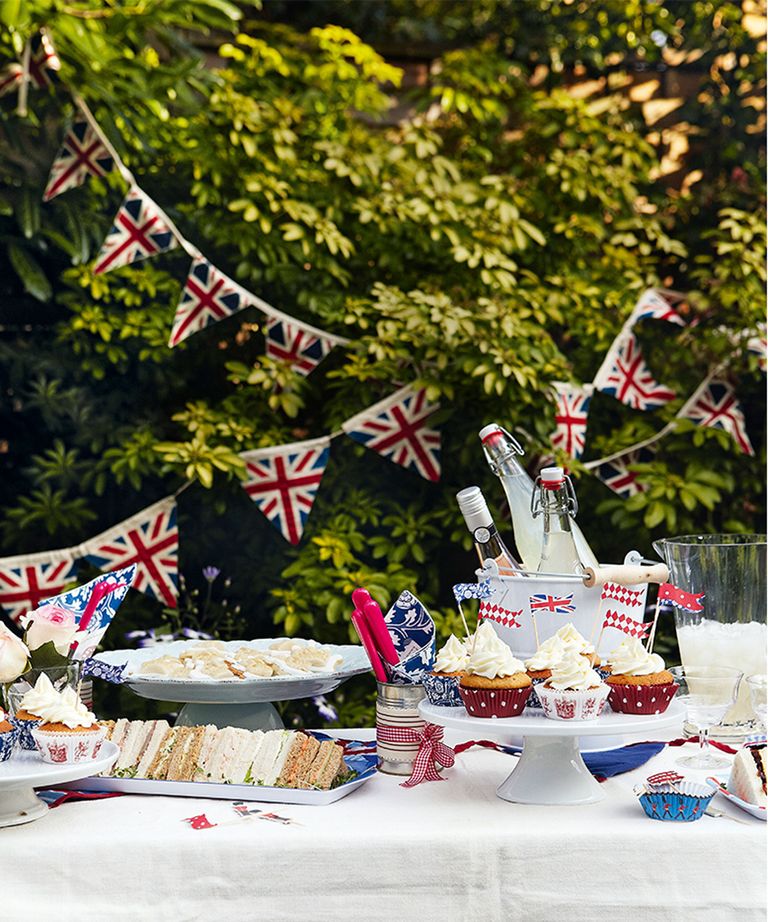 Platinum Jubilee party ideas: 21 best tips for a celebration | Homes ...