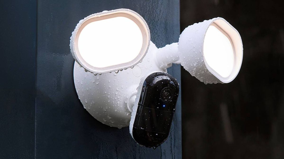 Arlo launches its first-ever wired floodlight camera – and it’s pretty ...