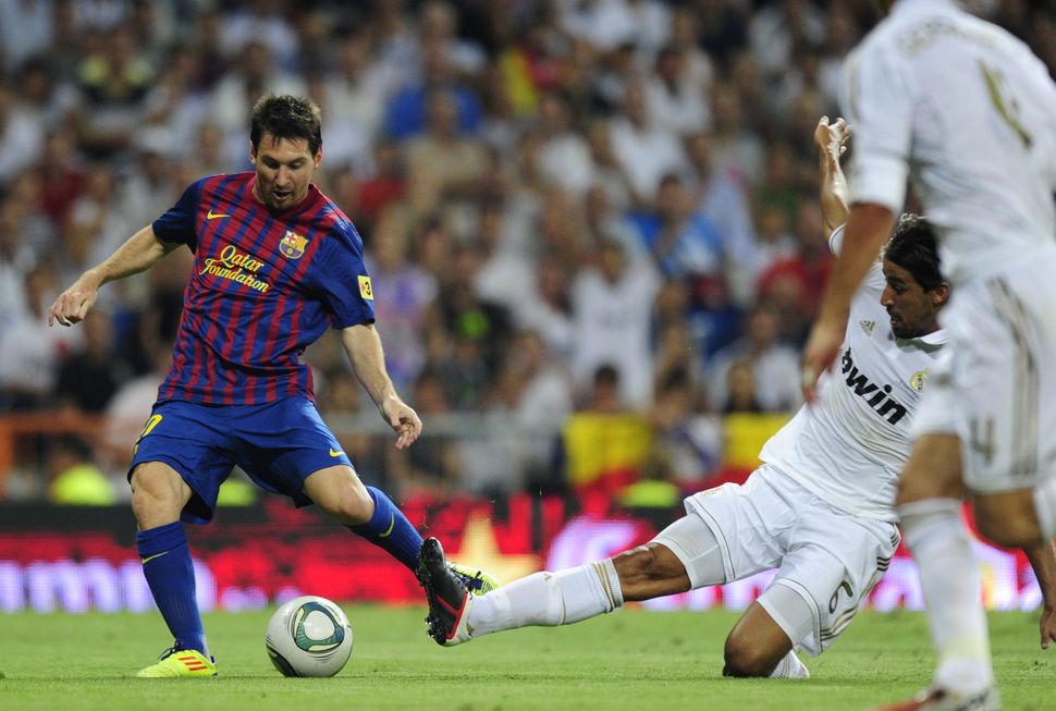 Lionel Messi goals for Barcelona vs Real Madrid | FourFourTwo