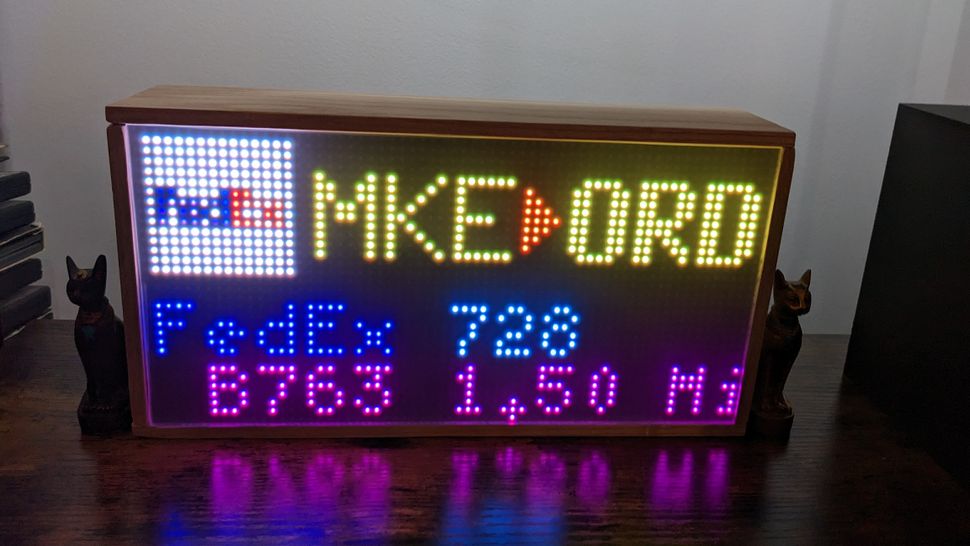 Raspberry Pi Tracks Flights and Weather in One Convenient Project | Tom's Hardware