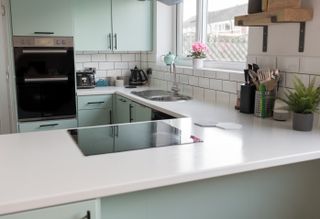 5 ways to cover kitchen countertops (without replacing them) | Real Homes