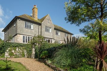A glorious medieval hall in Norfolk with England's largest brick-built ...