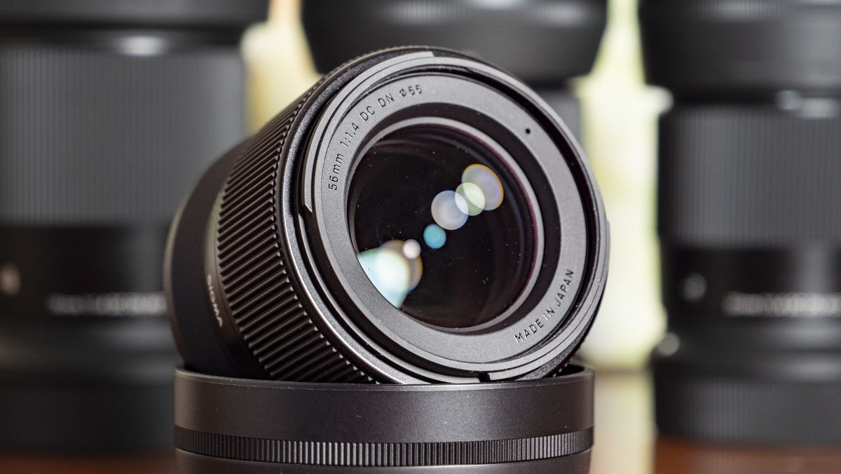 Sigma 56mm F1.4 DC DN Contemporary review: a portrait master for crop ...