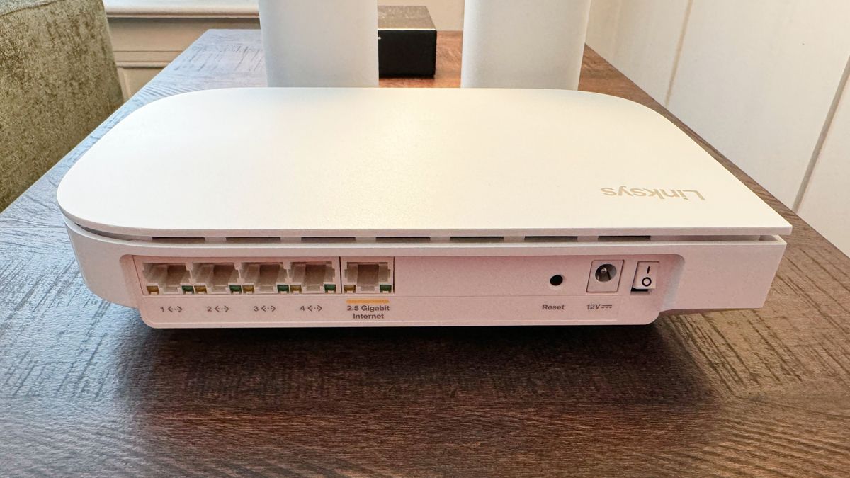 Linksys Velop Micro 6 mesh router review: Wi-Fi 6 with pint-sized nodes and meager performance ...