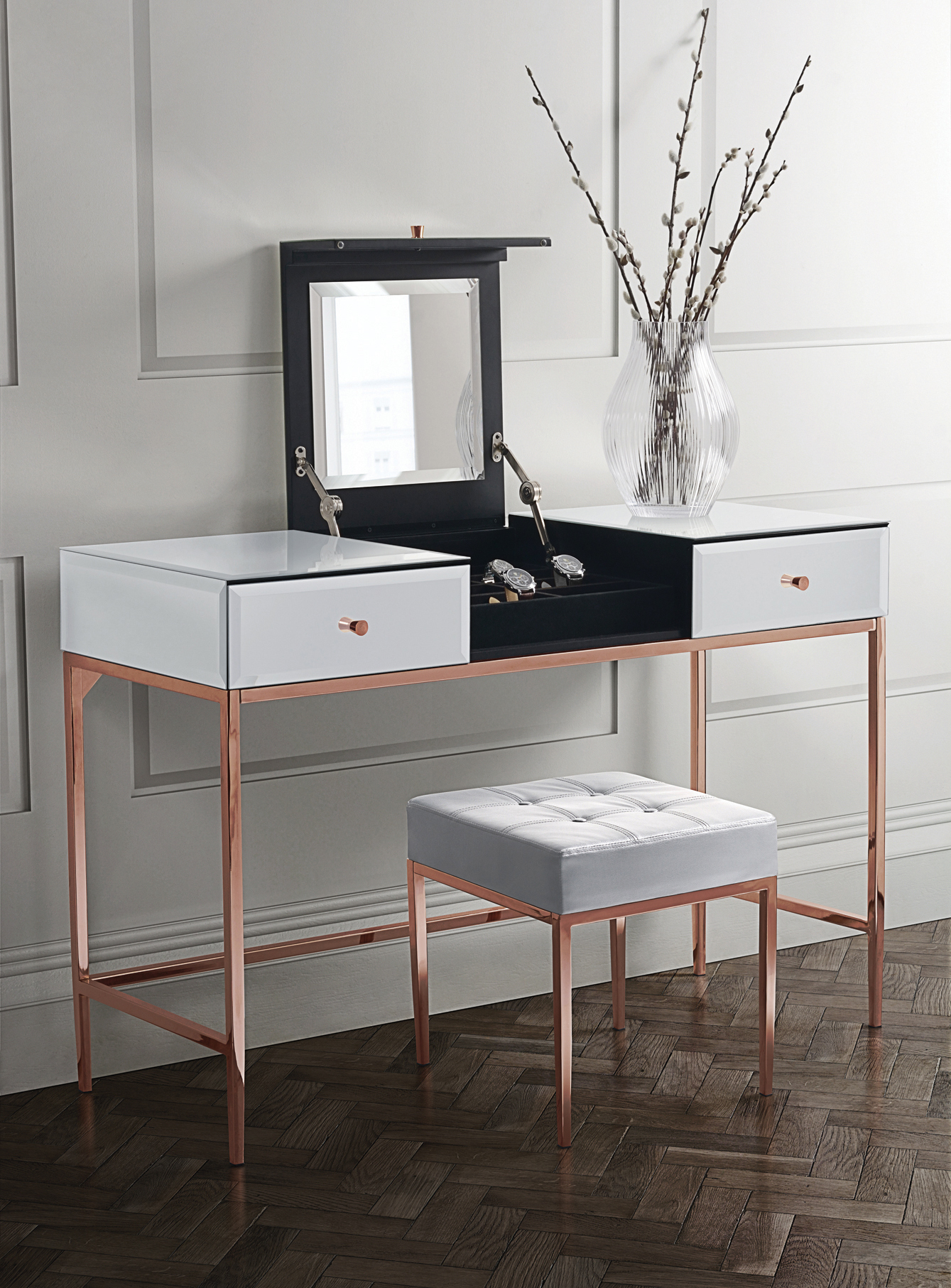 10 nifty makeup storage ideas | Real Homes