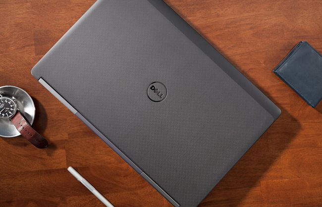 Dell Precision 7720 Review: A Brawny Beast with Tons of Battery Life ...
