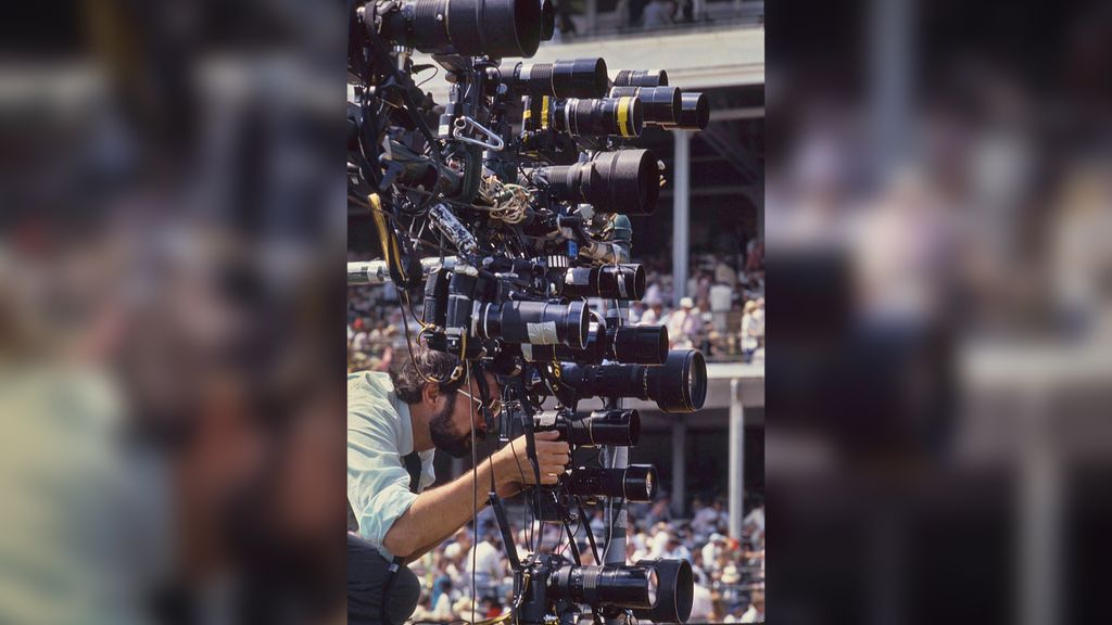 18 cameras, all manual focus, at the Kentucky Derby in the 1980s – this ...
