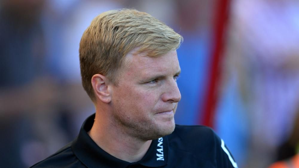 Howe finds positives despite Villa defeat | FourFourTwo